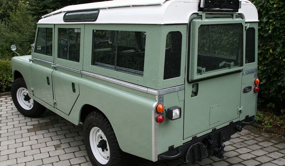 Land Rover 109 SW Serie III VERKAUFT – CLASSIC3.DE